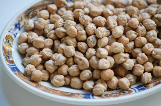 How to Cook Dried Chickpeas (Step by step plus recipes)